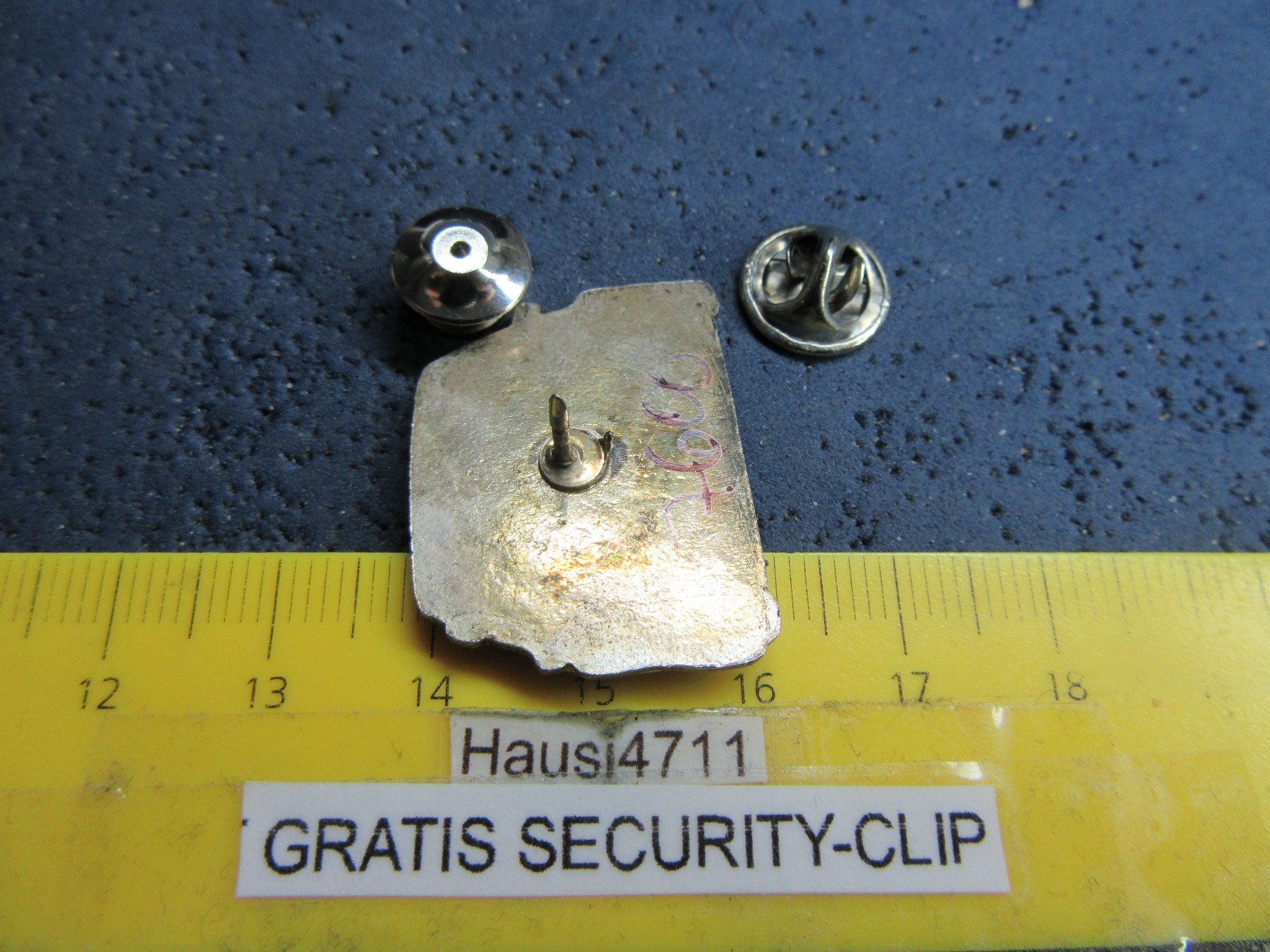 ALFA ROMEO MARTINI RACING-CAR PIN GLASIERT MIT SECURITY-CLIP (Gebraucht ...