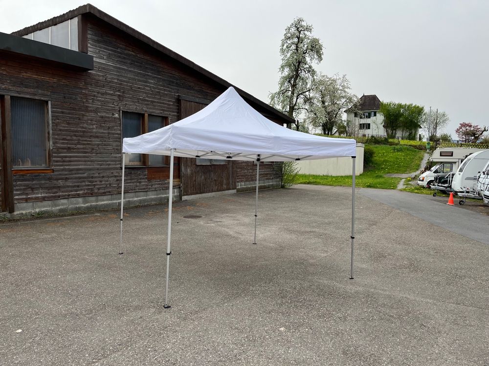 Robustes Partyzelt 3m x 3m (Gebraucht) in Rüti ZH für CHF 210 – nur ...