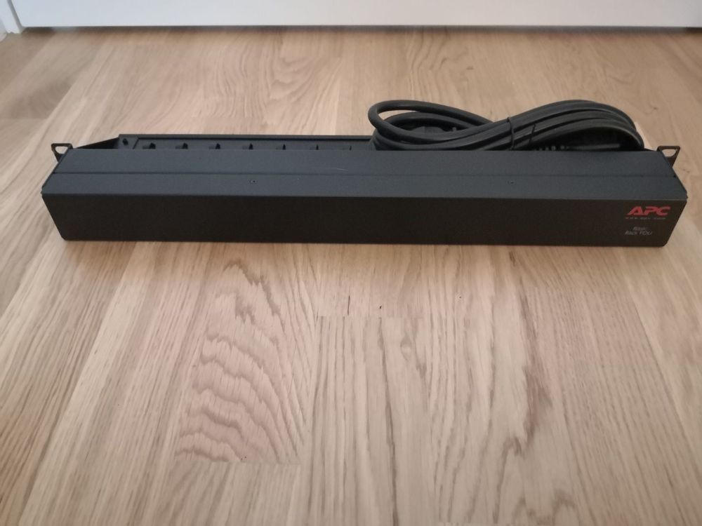 APC 16A PDU - AP9565 (Neu (gemäss Beschreibung)) in Horw für CHF 69 – mit Lieferung auf Ricardo ...