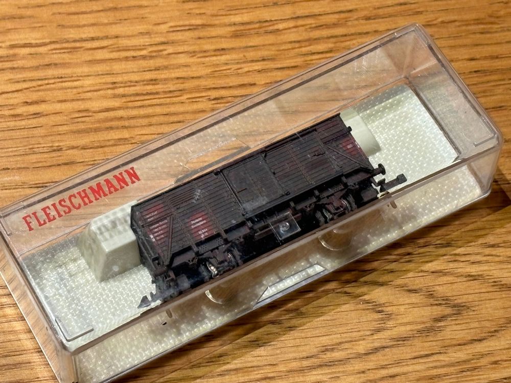 a228 Top: Güterwagen patiniert, Fleischmann (Spur N) (Neu und ...
