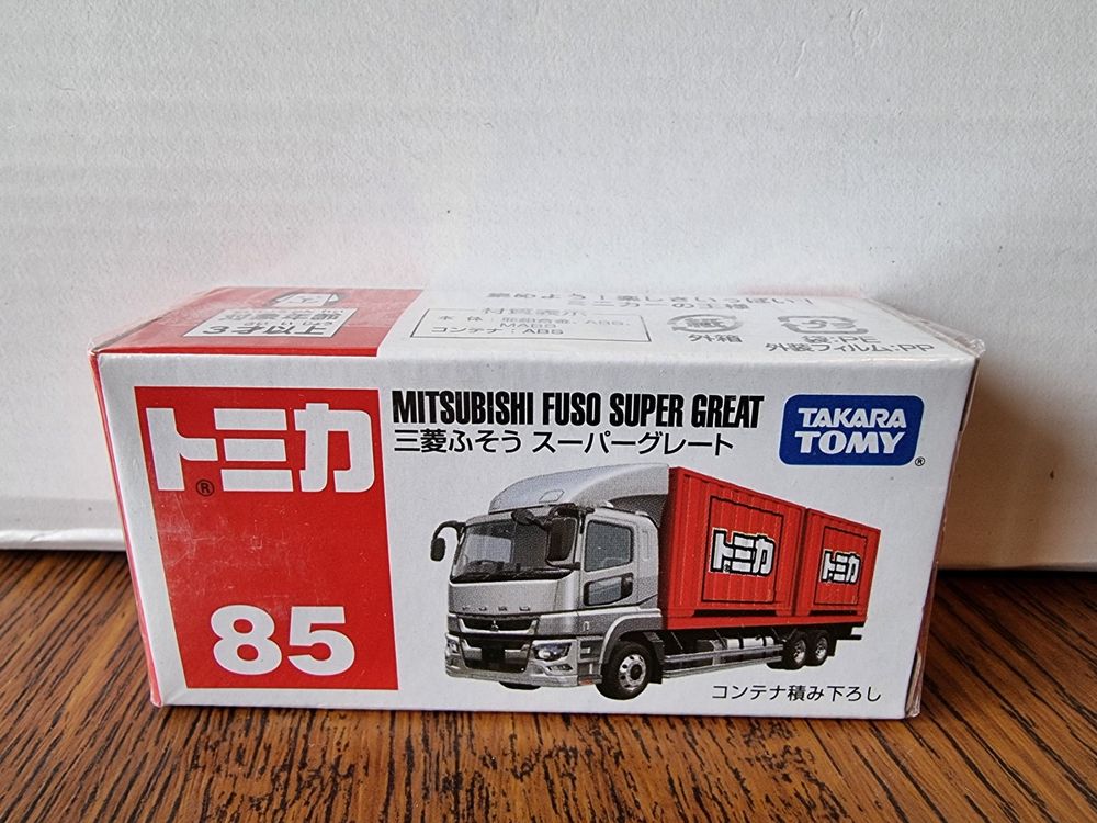 Tomica #85 Mitsubishi Fuso Super Great (Neu und originalverpackt) in ...