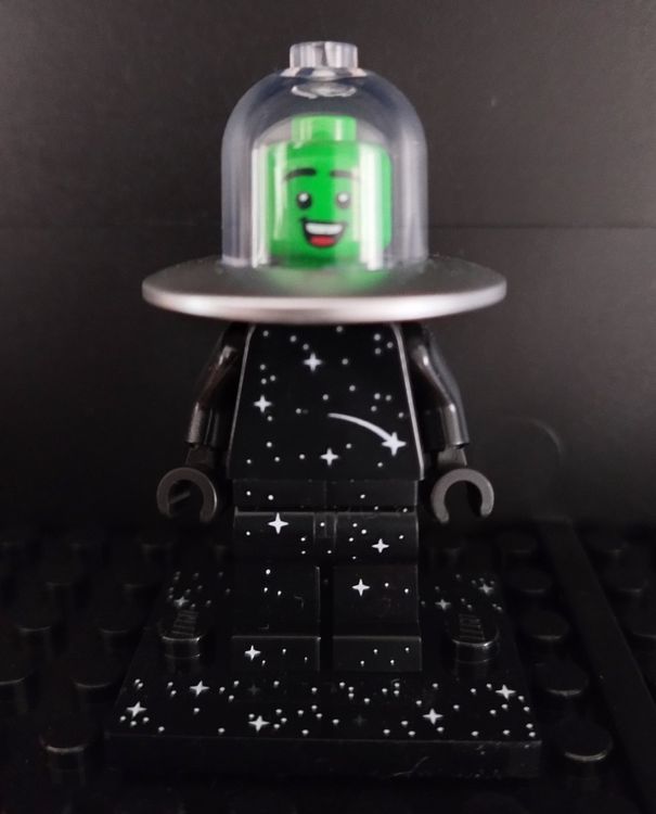 Lego 71046 Minifiguren Serie 26 UFO-Kostüm (Neu (gemäss Beschreibung ...