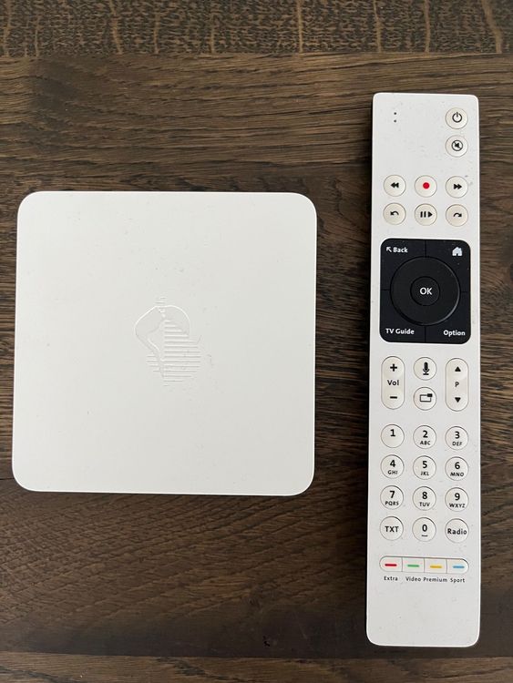 Swisscom TV Box (IP1400 - UHD) mit Fernbedienung (Gebraucht) in Birrwil ...