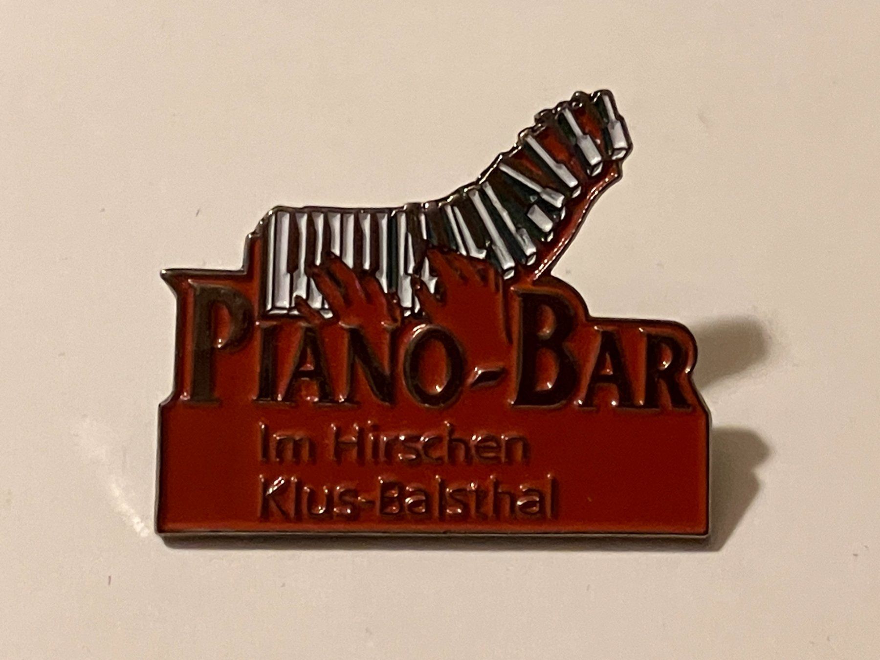 1 Pin Piano Bar im Hirschen Klus Balsthal (Gebraucht) in Basel für CHF ...