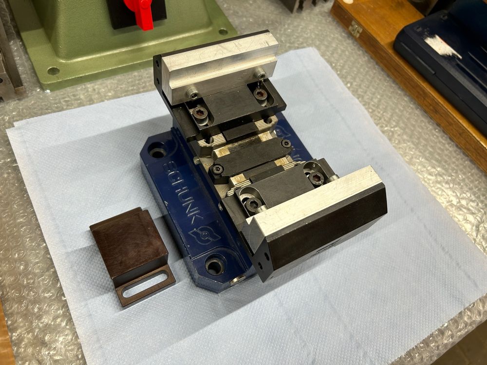 Schunk Germany Kraftspannblock (Gebraucht) in Rünenberg für CHF 555 ...