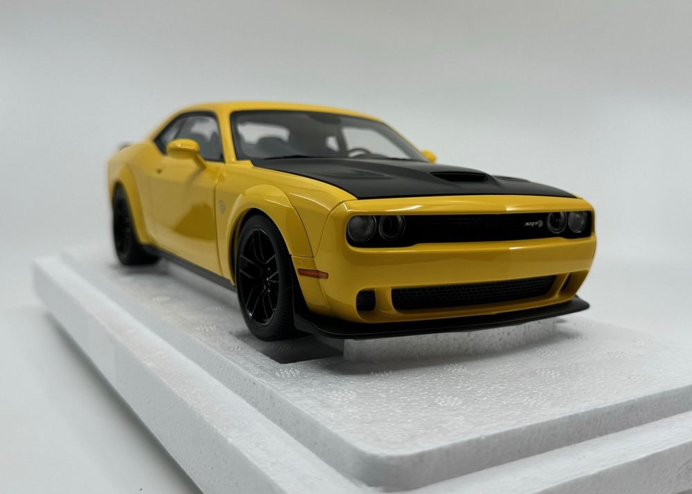 1 18 Autoart Dodge Challenger Srt Hellcat Widebody Kaufen Auf Ricardo