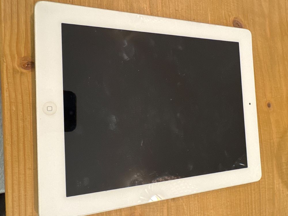 iPad 4 (Model A1460) ab Fr. 1.- (Gebraucht) in Rickenbach LU für CHF 5 ...