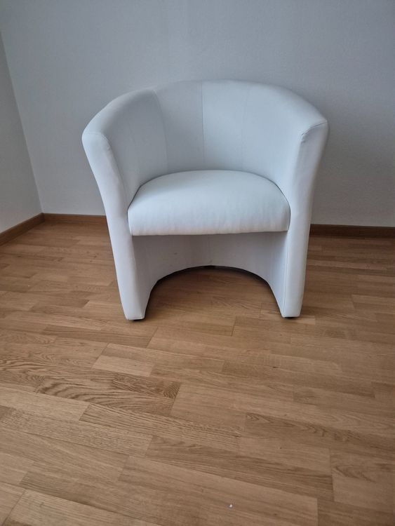 Weisser Cocktailsessel Kunstleder Lounge Stuhl (Gebraucht) in urdorf für CHF 1 – nur Abholung ...