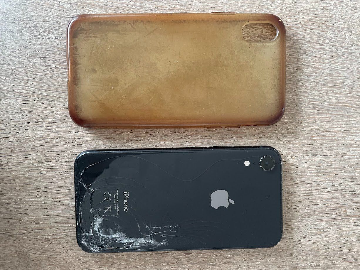 Iphone XR Schwarz 64GB - Keine Kratzer auf Display -Akku 79% (Gebraucht ...