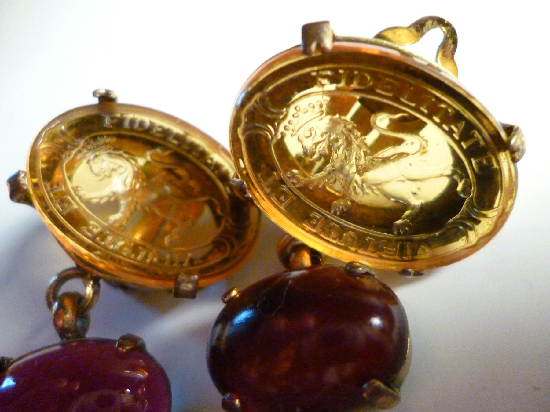 Boucle d'oreilles vintage Zoé Coste (D'occasion) à Montreux pour CHF 35 ...