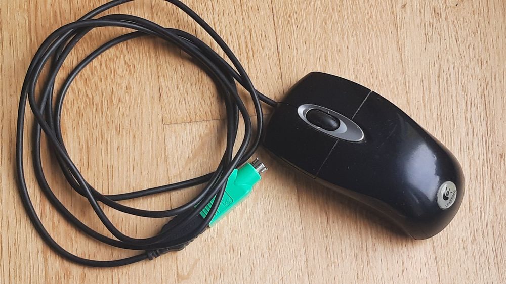 Logitech PS2 / USB Maus (Gebraucht) in Baden für CHF 1 – mit Lieferung auf Ricardo kaufen
