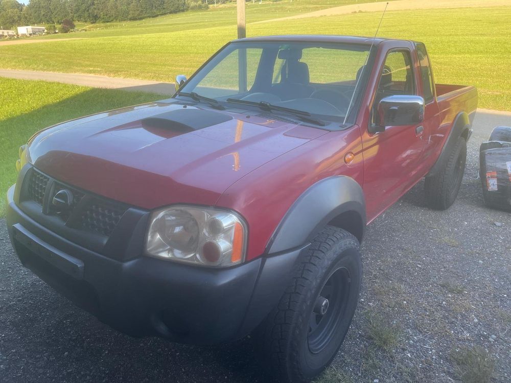 Bon Nissan Pick-up King Cab/Navara, 2.5L 4x4TDi 4 places (Gebraucht) in ...