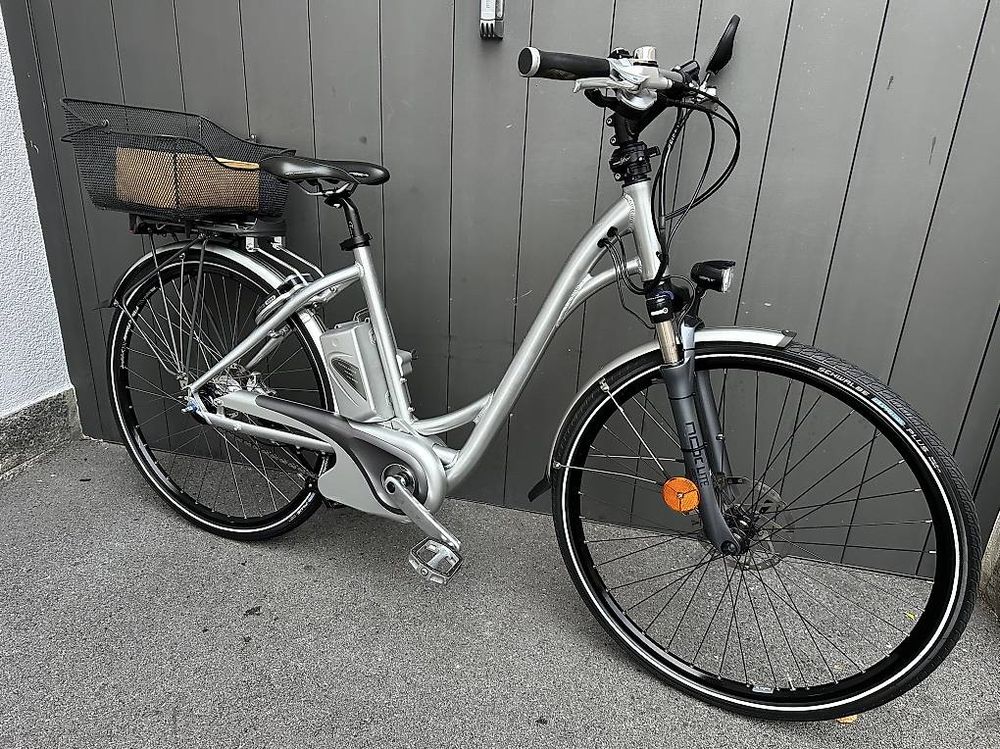E-bike donna Flyer 28 offerta valida fino 31.12.2025 (Usato) a Quartino per CHF 450 – solo ...