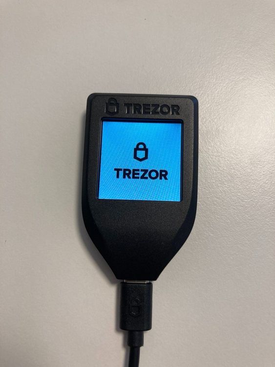 Trezor Model T - Crypto Wallet | Kaufen auf Ricardo