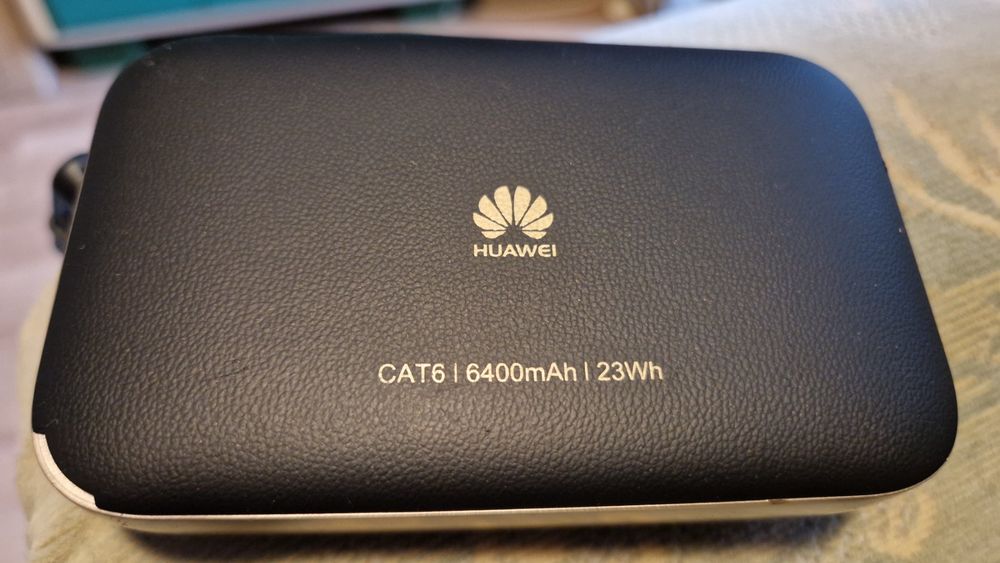 Huawei CAT 6 Wlan Router 6400mAh 23Wh (Gebraucht) in Wetzikon ZH für ...