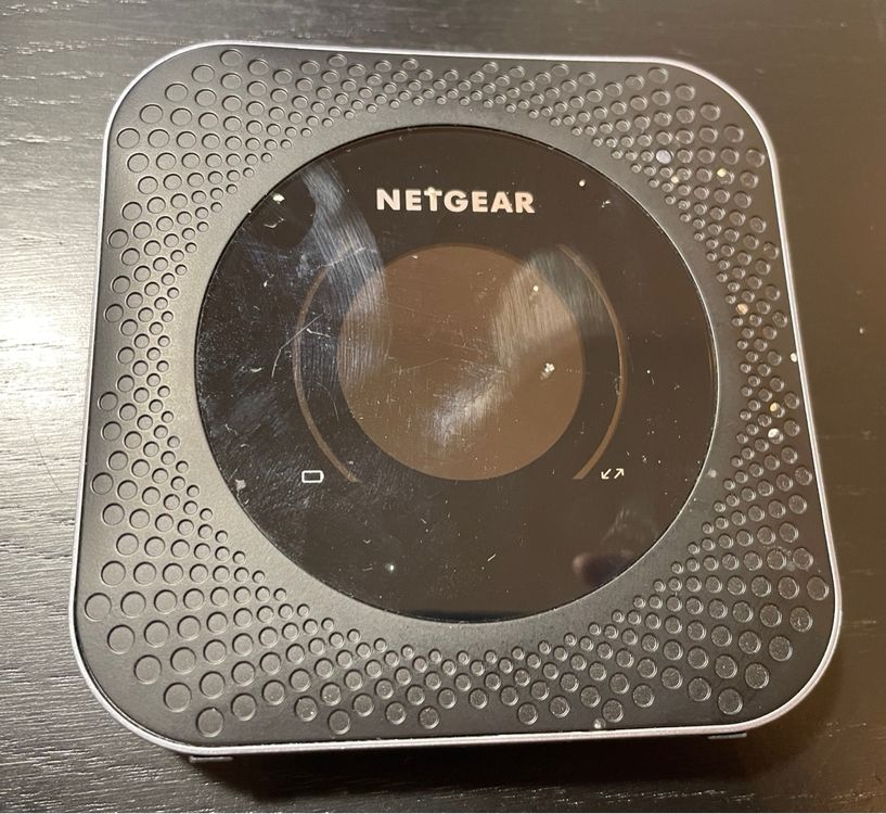 Nighthawk M1 Mobile Router mit Antenne (Gebraucht) in Zürich für CHF ...