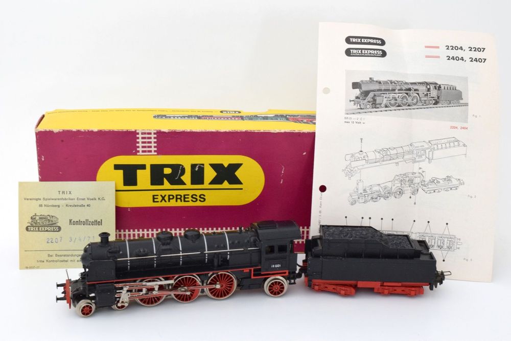 TRIX Express Dampflok 2204 mit Anhänger 2404 in Originalbox (Gebraucht ...