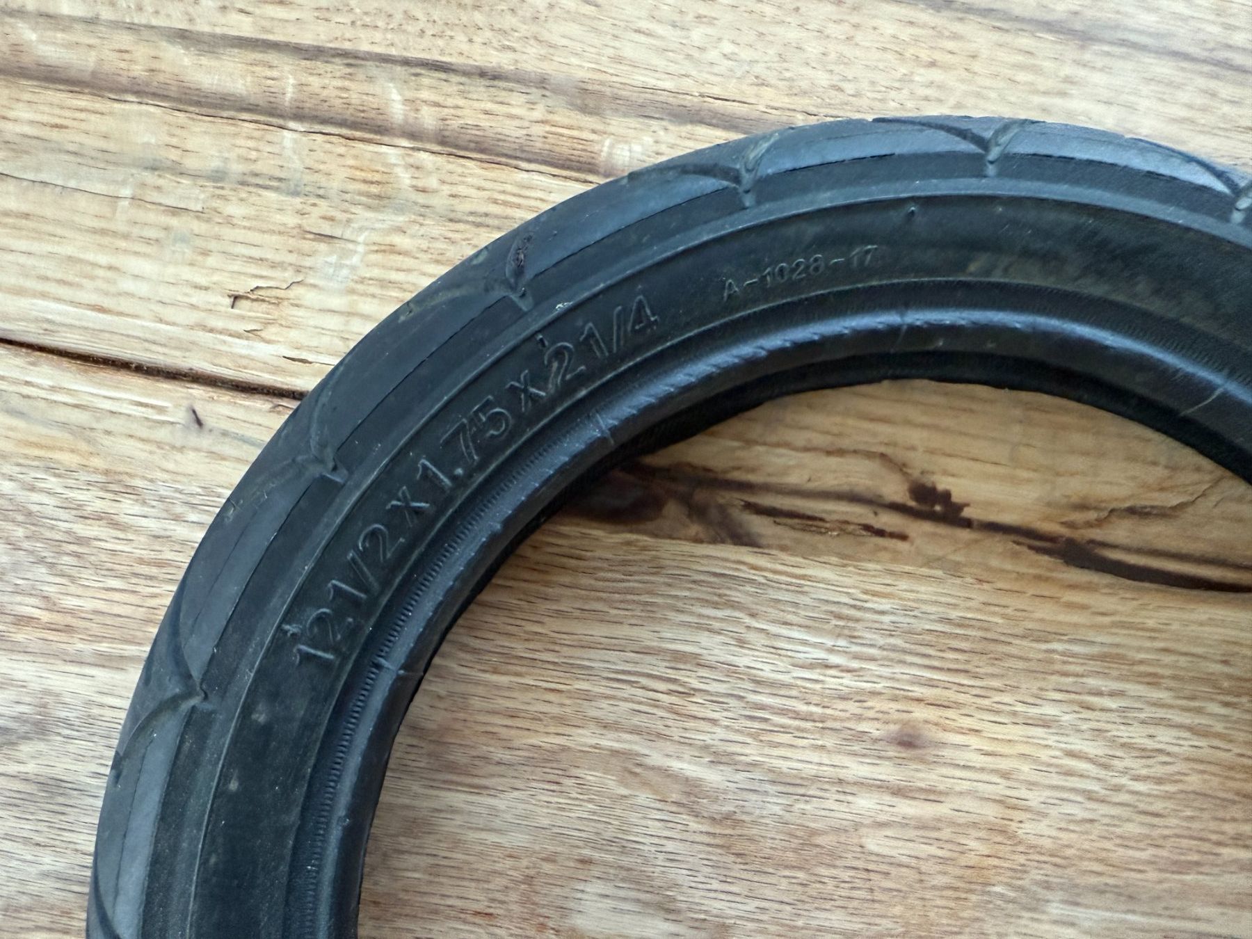 Reifen + Schlauch 12 1/2 x 1.75 x 2 1/4 (32-203) (Gebraucht) in Altdorf ...