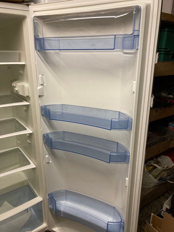 Freistehender grosser Kühlschrank | Kaufen auf Ricardo