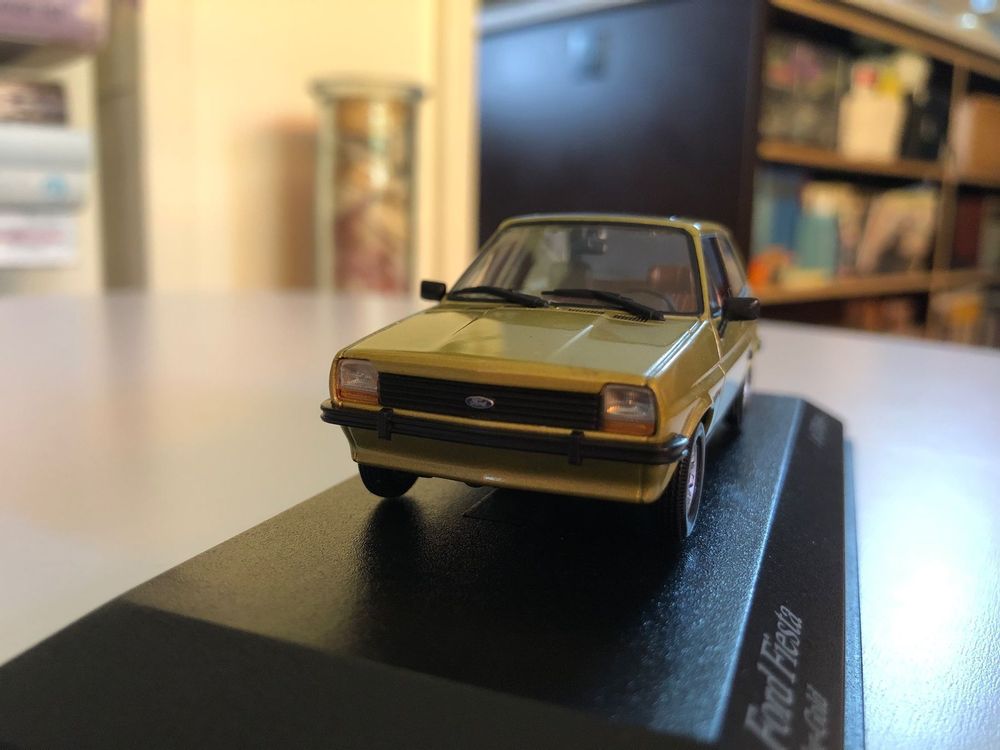 Ford Fiesta 1976 in Solar Gold 1:43 Minichamps | Kaufen auf Ricardo