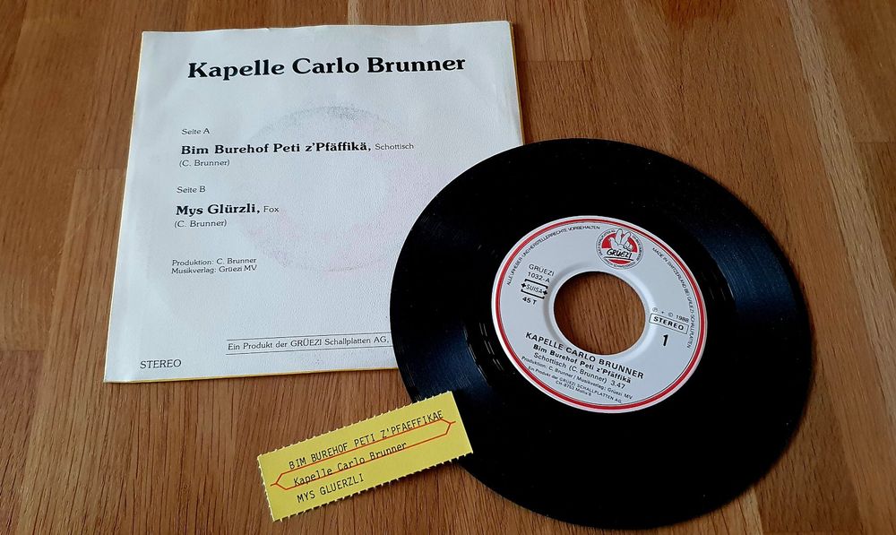 KAPELLE CARLO BRUNNER, Bim Burehof Peti... Si, Neuwertig! (Neu (gemäss ...