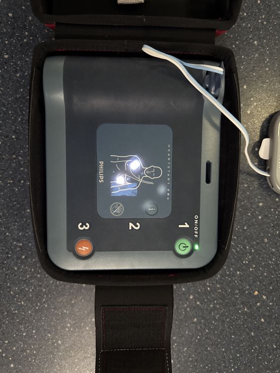 Philips HeartStart Defibrillator - HeartStart FRx AED (Neu (gemäss ...