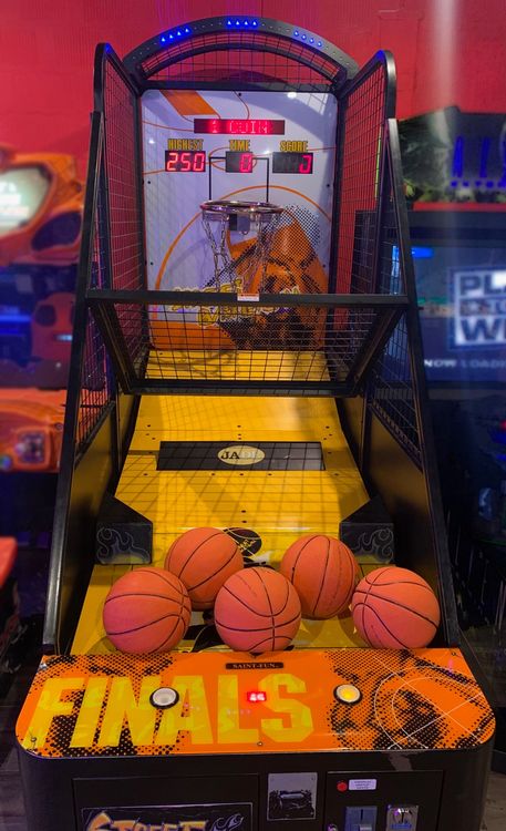 Machine de basket-ball occasion / Basketballautomat occasion (Gebraucht ...