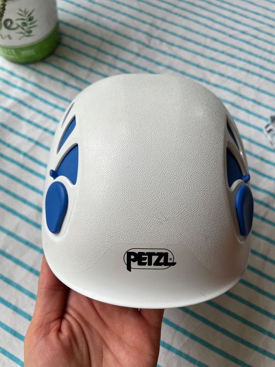 Kletterhelm Petzl (Gebraucht) in Säriswil für CHF 8 – mit Lieferung auf ...