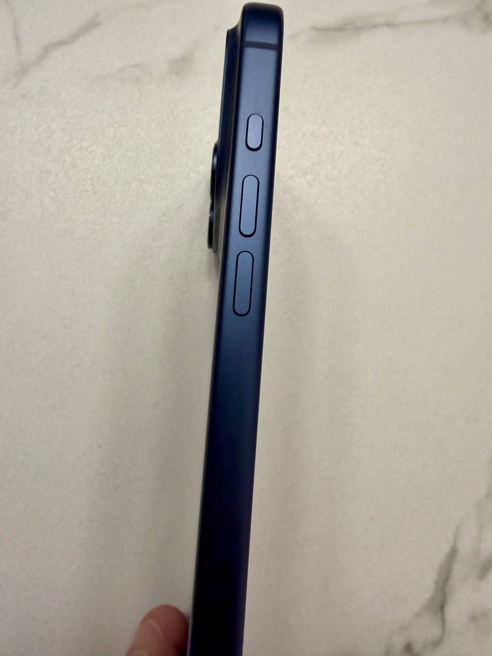 iPhone 17 Pro Max 256GB Deep Blue - ~3 months old (Gebraucht) in Pully ...