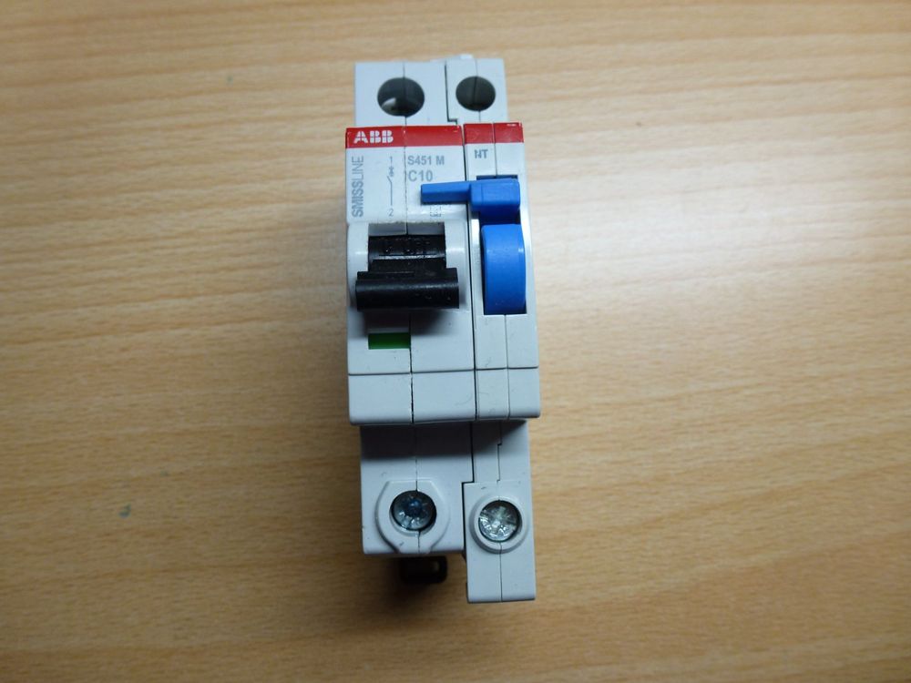 LS C10 mit N-Trenner ABB-smissline (Gebraucht) in Hombrechtikon für CHF ...