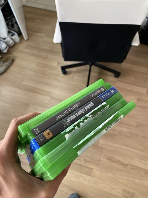 Xbox One + 3 Controller + 4 Games Bundle (Gebraucht) in Zürich für CHF ...