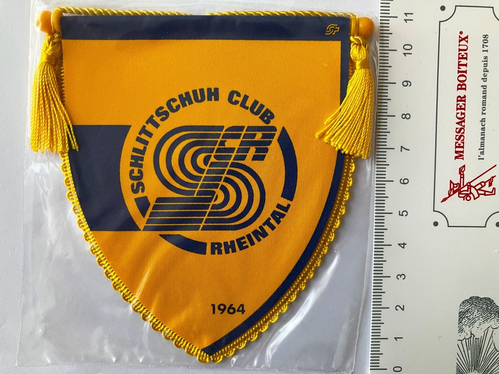 Vintage Fanion/Wimpel SCHLITTSCHUH CLUB RHEINTAL 1964 (Neu und originalverpackt) in Gland für ...