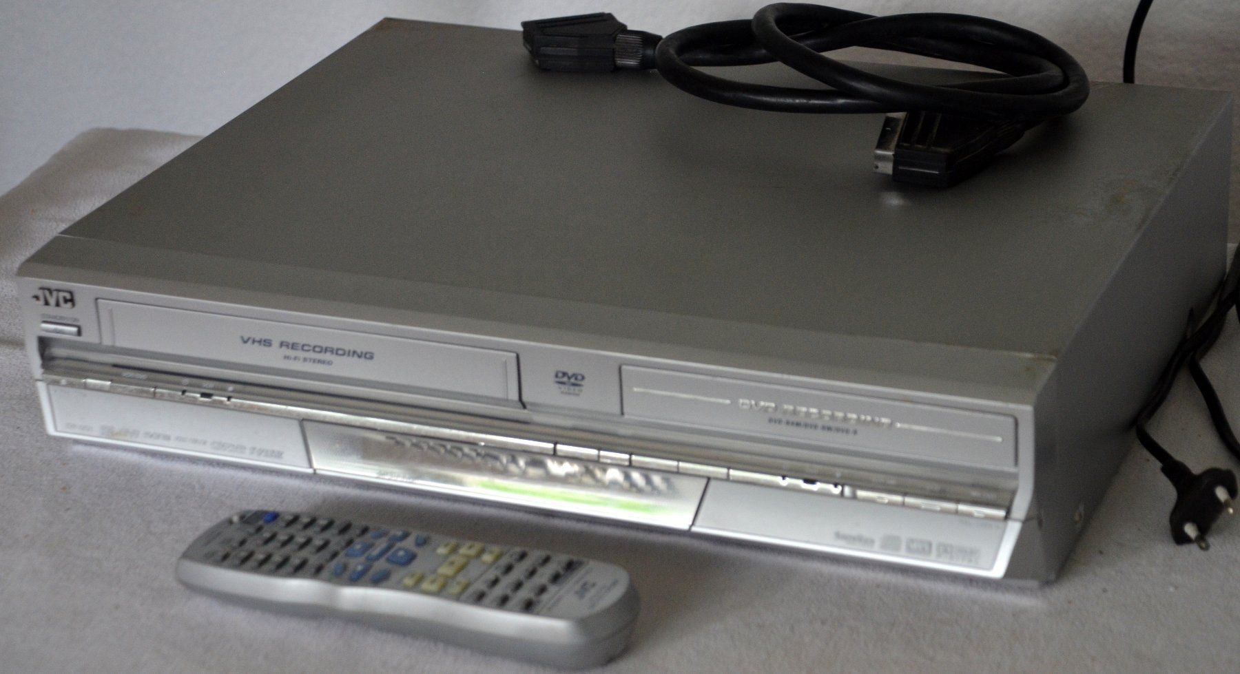 Combo DVD / VHS JVC DR-MV1SEF (D'occasion) à Collonges pour CHF 255 ...