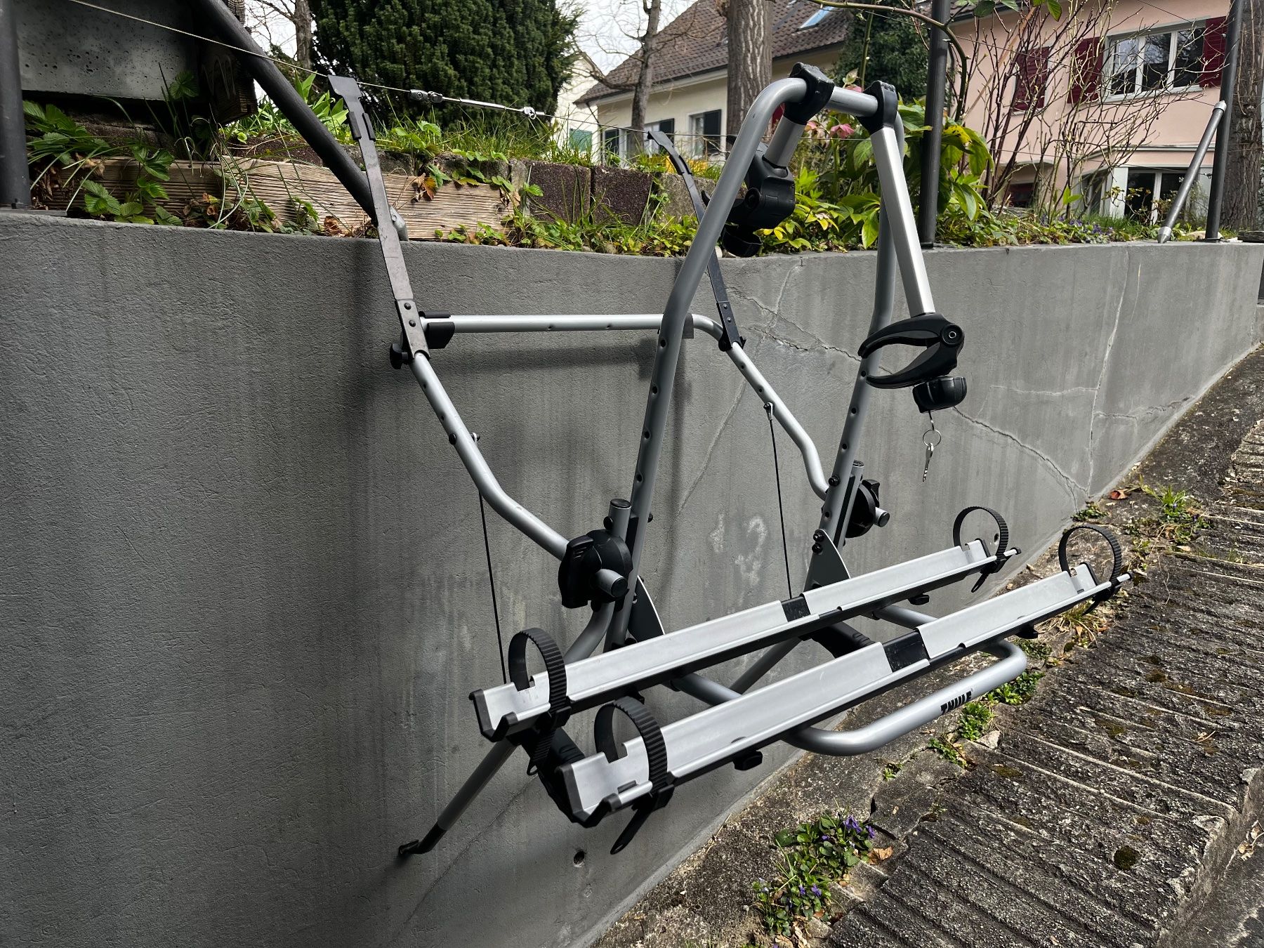 Veloträger Thule ClipOn High 9106 für 2 Velos an Heckklappe (Gebraucht ...