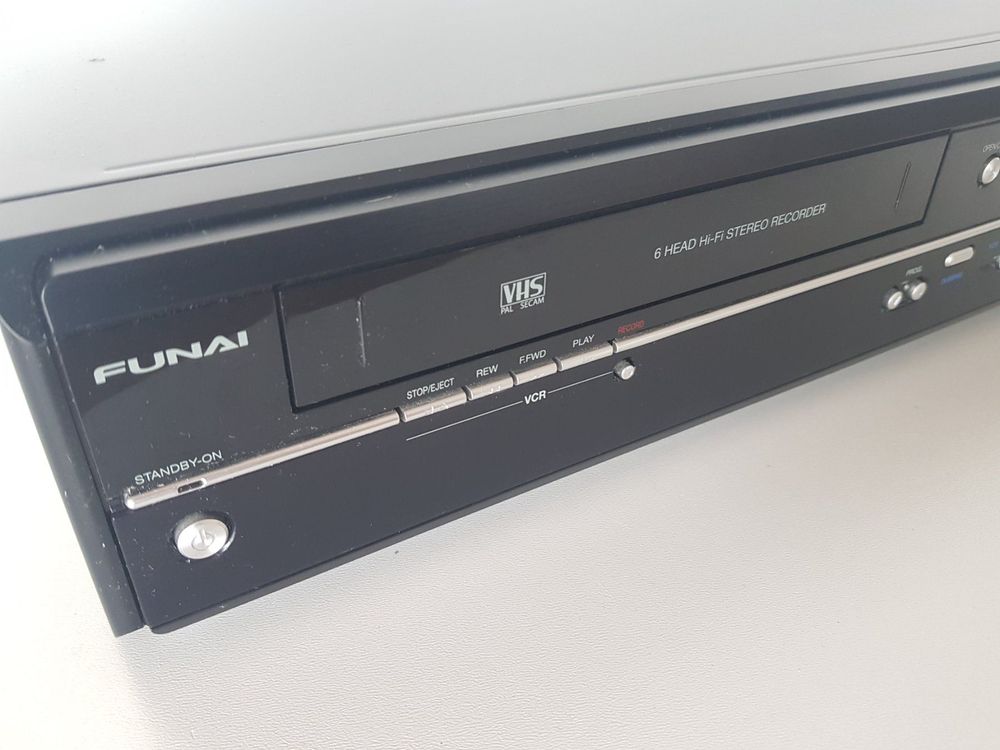 Funai VHS & DVD Recorder Combi mit HDMI (WD6D-M100) | Kaufen auf Ricardo