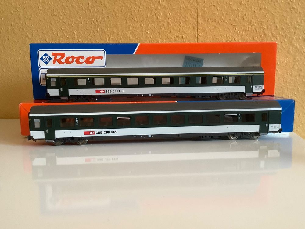 Roco SBB : 1.Kl & 2.Kl Pendel EW IV grün WS (Gebraucht) in Bossonnens für CHF 159.9 – mit ...