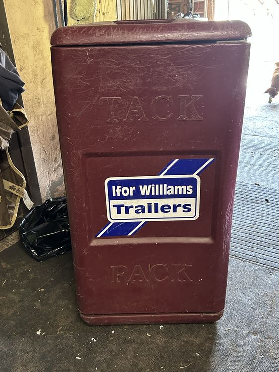 Ifor Williams Tack Pack Turnierschrank (Gebraucht) in Altstätten SG für ...