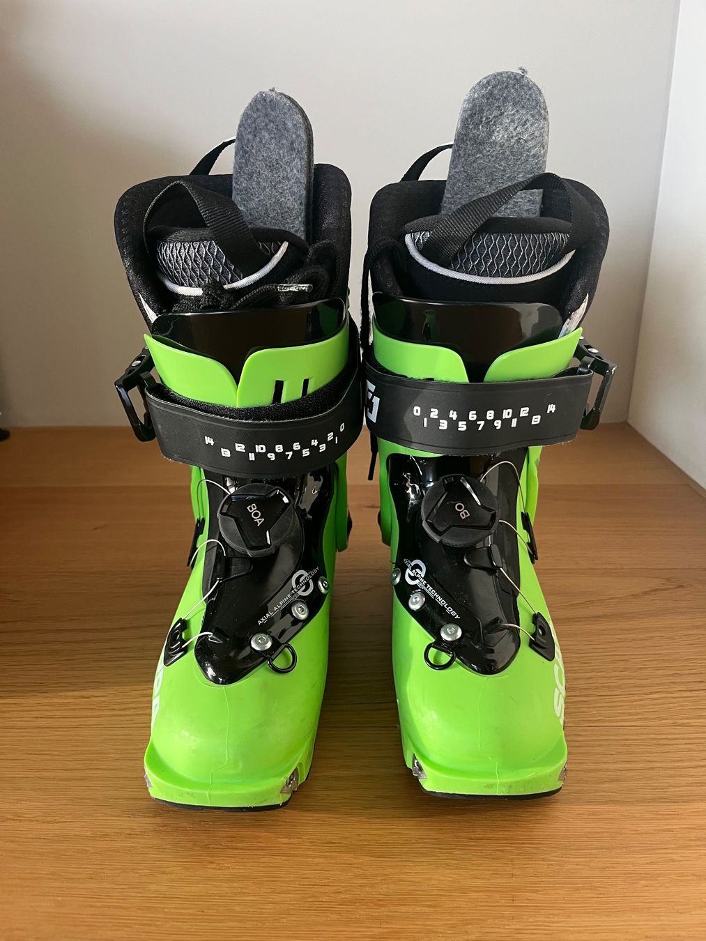 Scarpa F1 Tourenskischuhe, Grösse 35.5 (Gebraucht) in Luzern für CHF ...