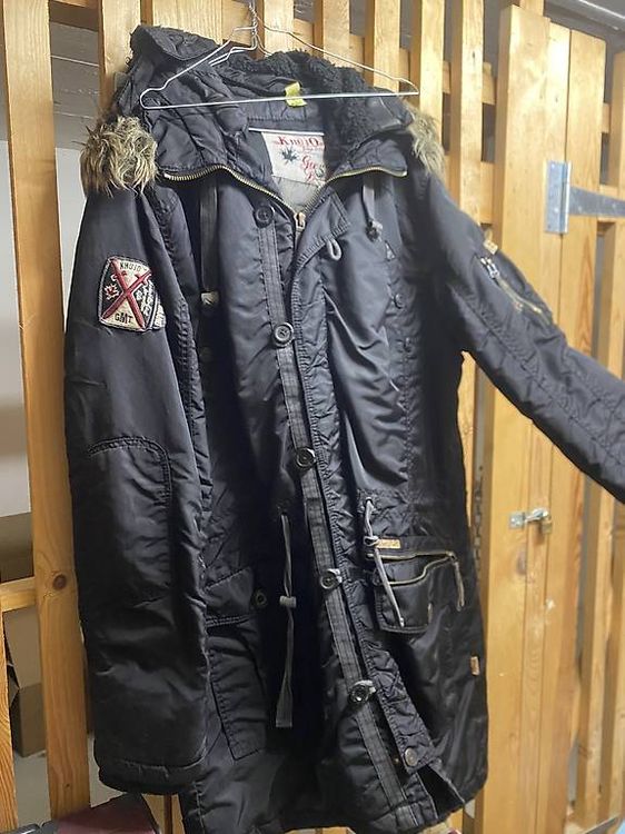 Verschenke Winterjacke/ Parker (Gebraucht) in Embrach für CHF 1 – nur ...