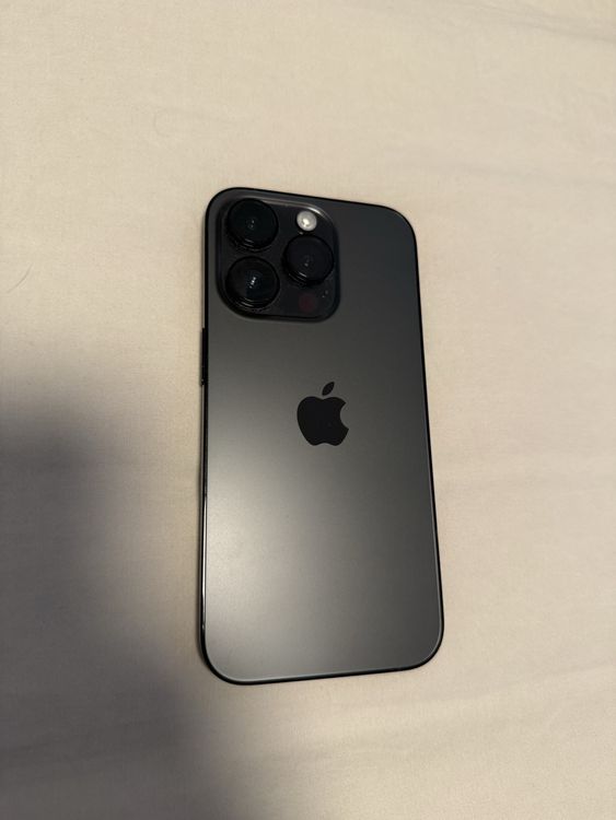 Apple iPhone 14 Pro, 256GB, Space Black, Guter Zustand! (Gebraucht) in ...