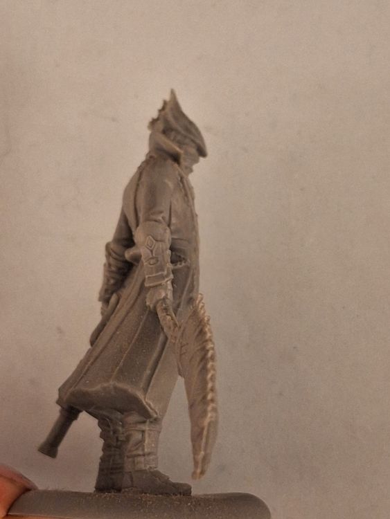 Bloodborne Hunter Miniature - Unpainted - RPG Model 50mm (Neu (gemäss ...