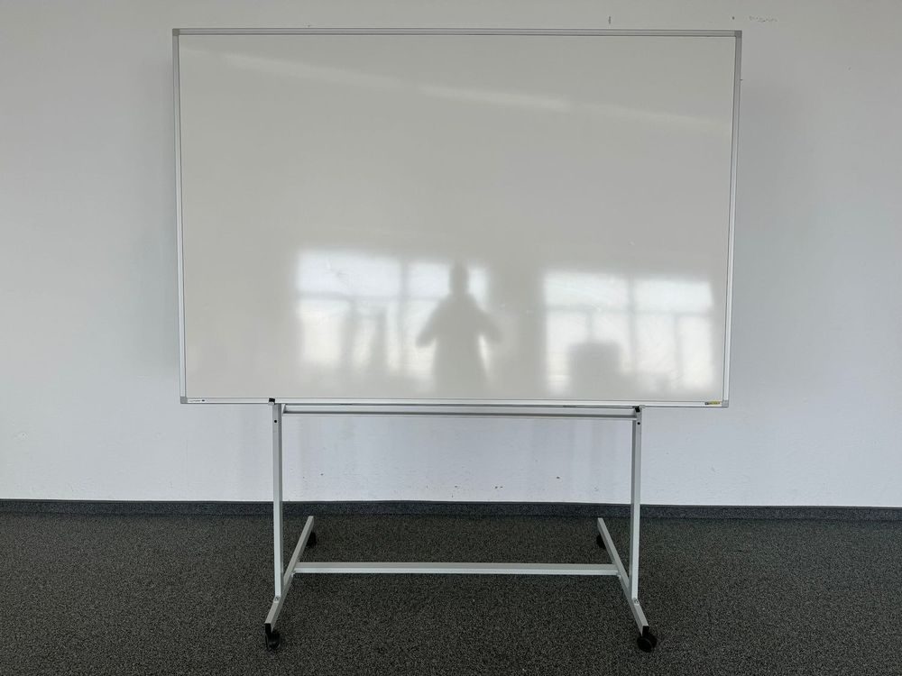 Berec Tafelständer fahrbar Whiteboard (Gebraucht) in Schönenwerd für CHF 199 – nur Abholung auf ...
