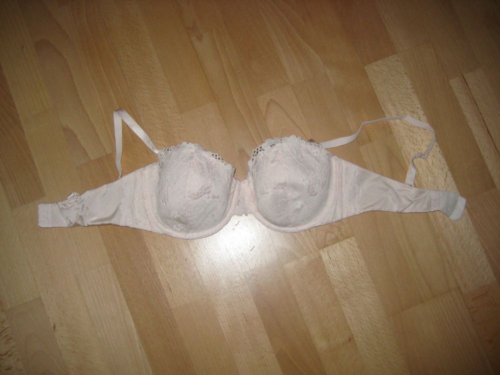 BH rosa C 80 H&M (Gebraucht) in Dietlikon für CHF 2 – mit Lieferung auf Ricardo kaufen