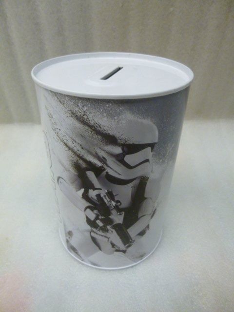 Frs 1 - STAR WARS Tirelire en métal - Metall-Sparschwein | Kaufen auf ...