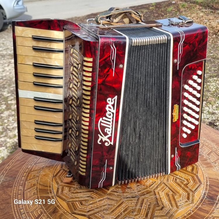 Kleines Kalliope Tastenakkordeon DIX Tönungen Harmonika | Kaufen auf ...