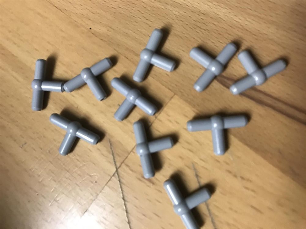LEGO 10x Pneumatik T-Stück (4697) (Gebraucht) in Müntschemier für CHF 1 ...
