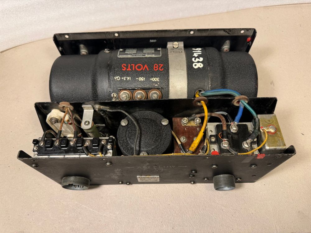 Militär Umformer Funk PE-94-C (Gebraucht) in Ins für CHF 75 – mit ...