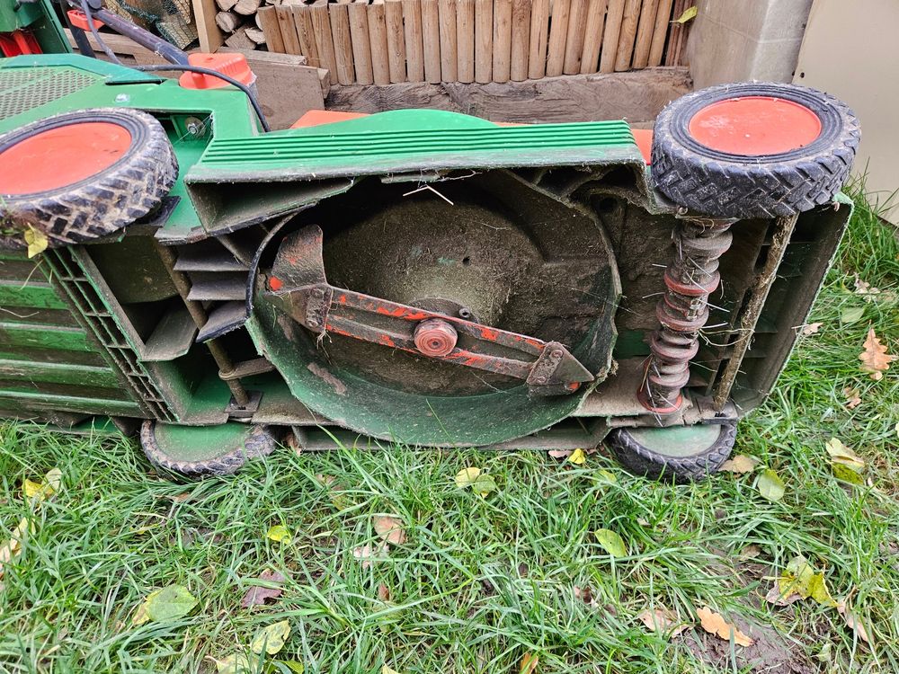 Brill 40 EH Elektro-Rasenmäher mit Vertikutierwalze nur 15.- (Neu und ...