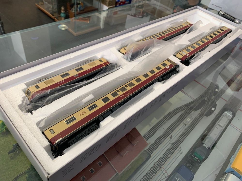 Märklin 26557 TEE SBB Bavaria (Neu (gemäss Beschreibung)) in Chiasso ...