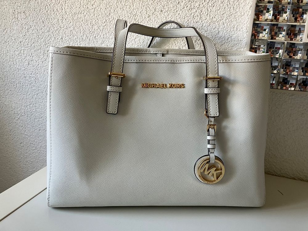 Wunderschoene Michael Kors Tasche Auf Rechnung Ebenbildnie9556